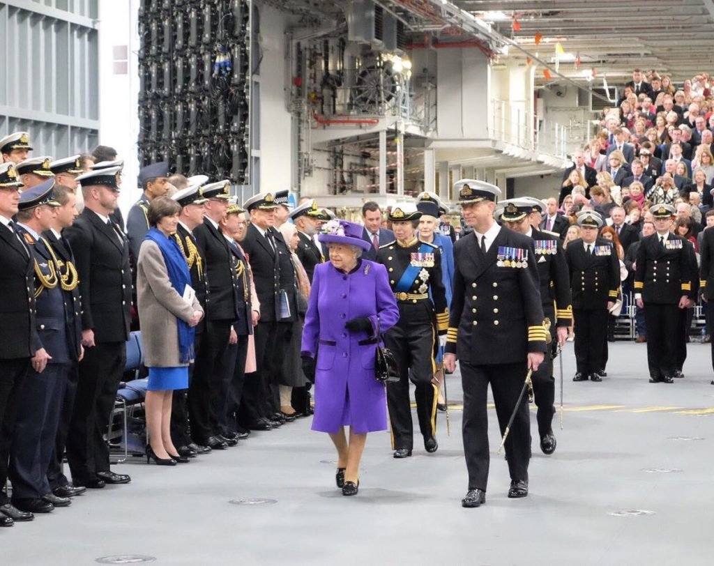 HMS Queen Elizabeth launch: Queen (plus two others) commissions ship ...