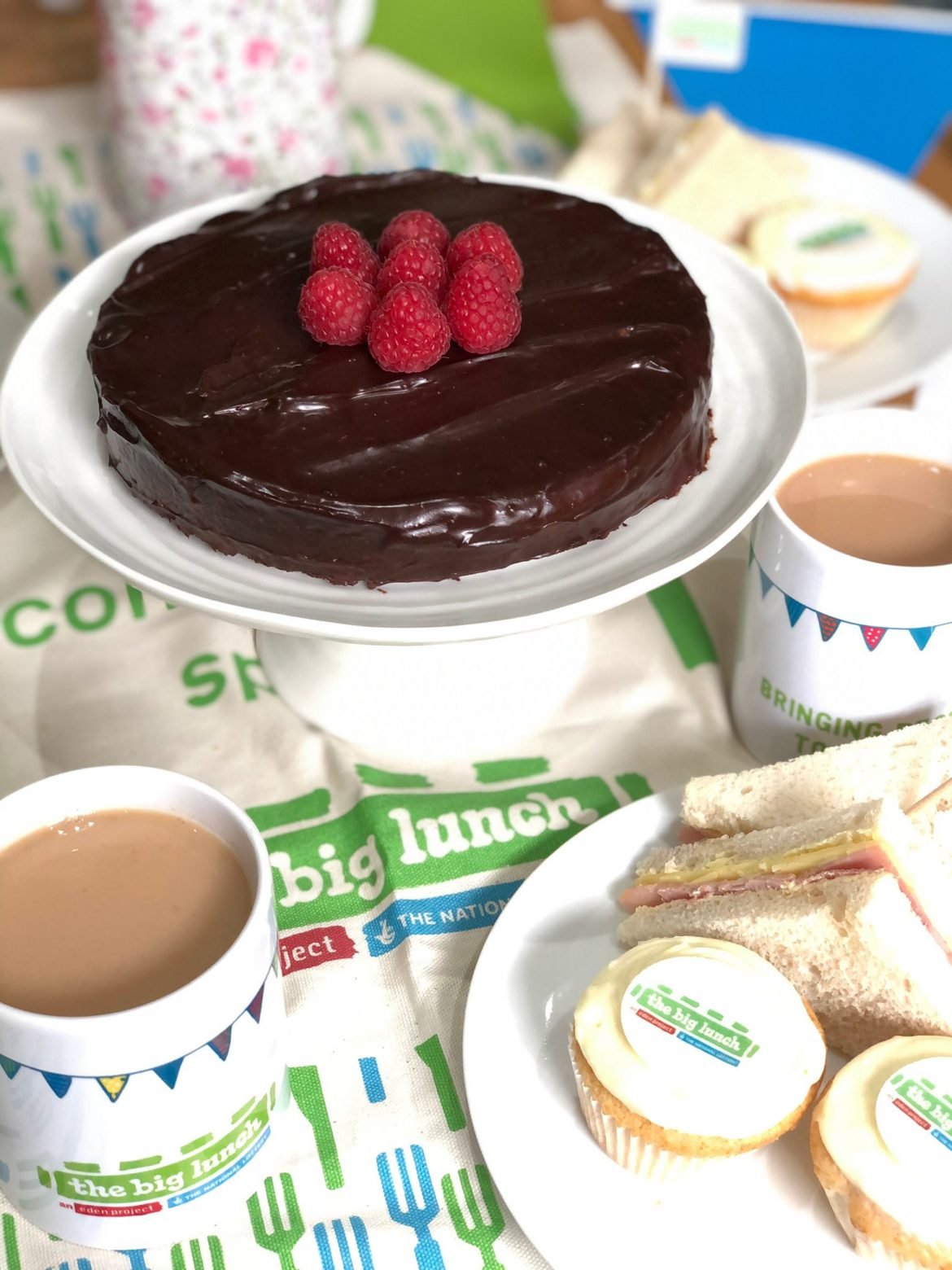 Camilla shares her favourite cake recipe for Big Virtual Lunch • The ...