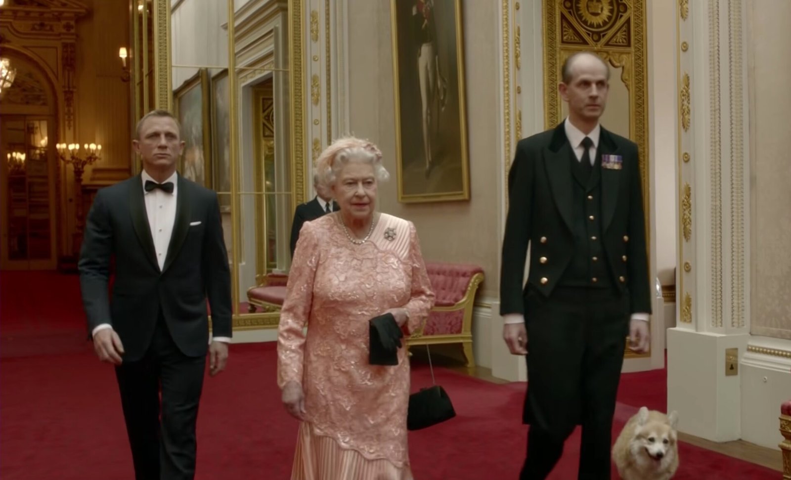 Royal Mail: how to write to the Royal Family