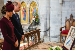 Royal Mail: how to write to the Royal Family