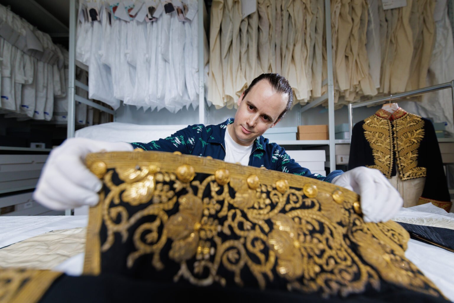 New Kensington Palace exhibition to feature unseen royal fashion items ...