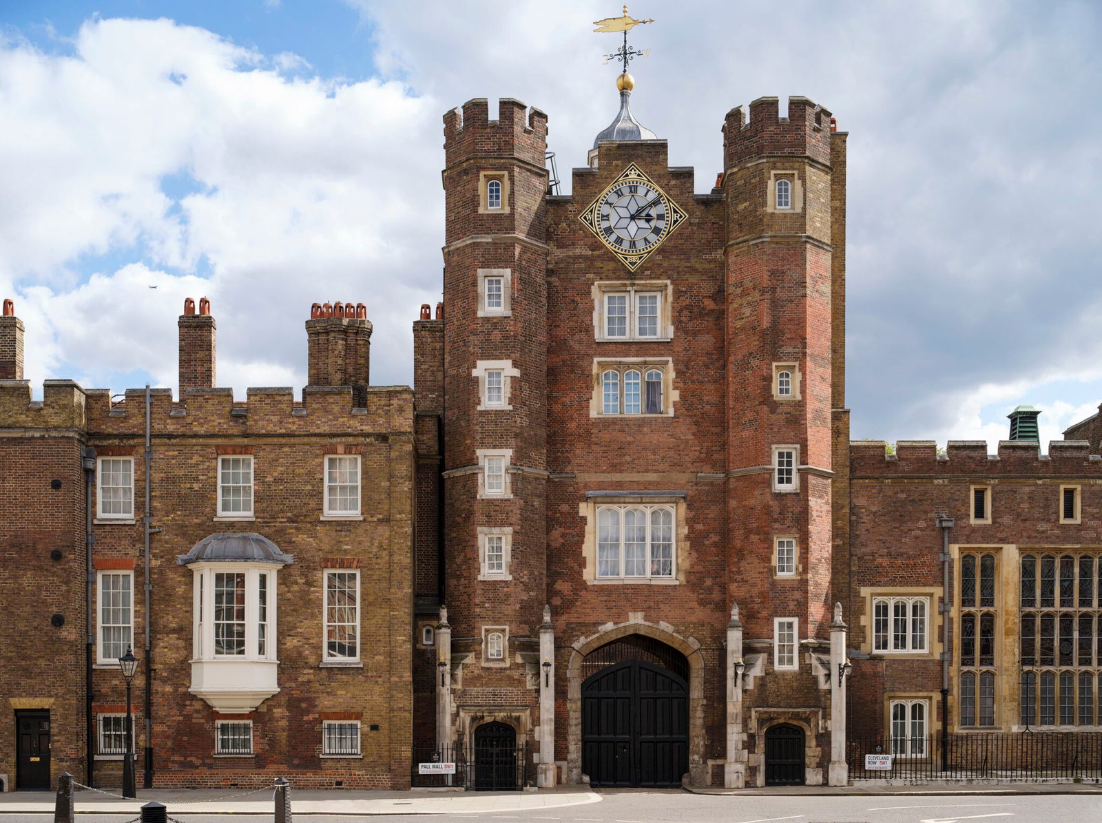 St James's Palace opens to the public for first time in history • The ...