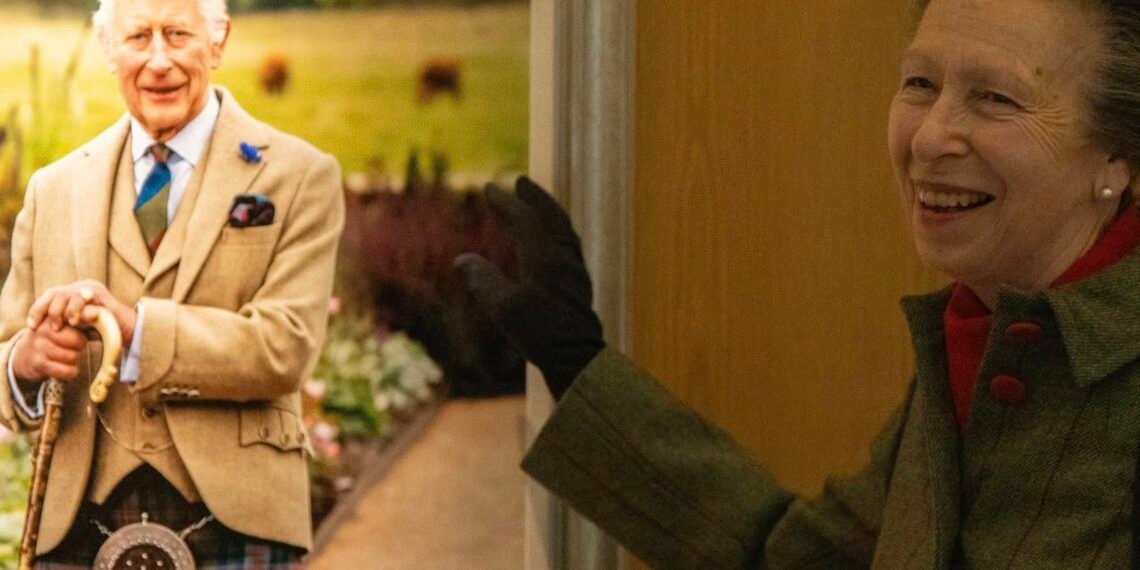 Tell me about... The Order of the Thistle • The Crown Chronicles