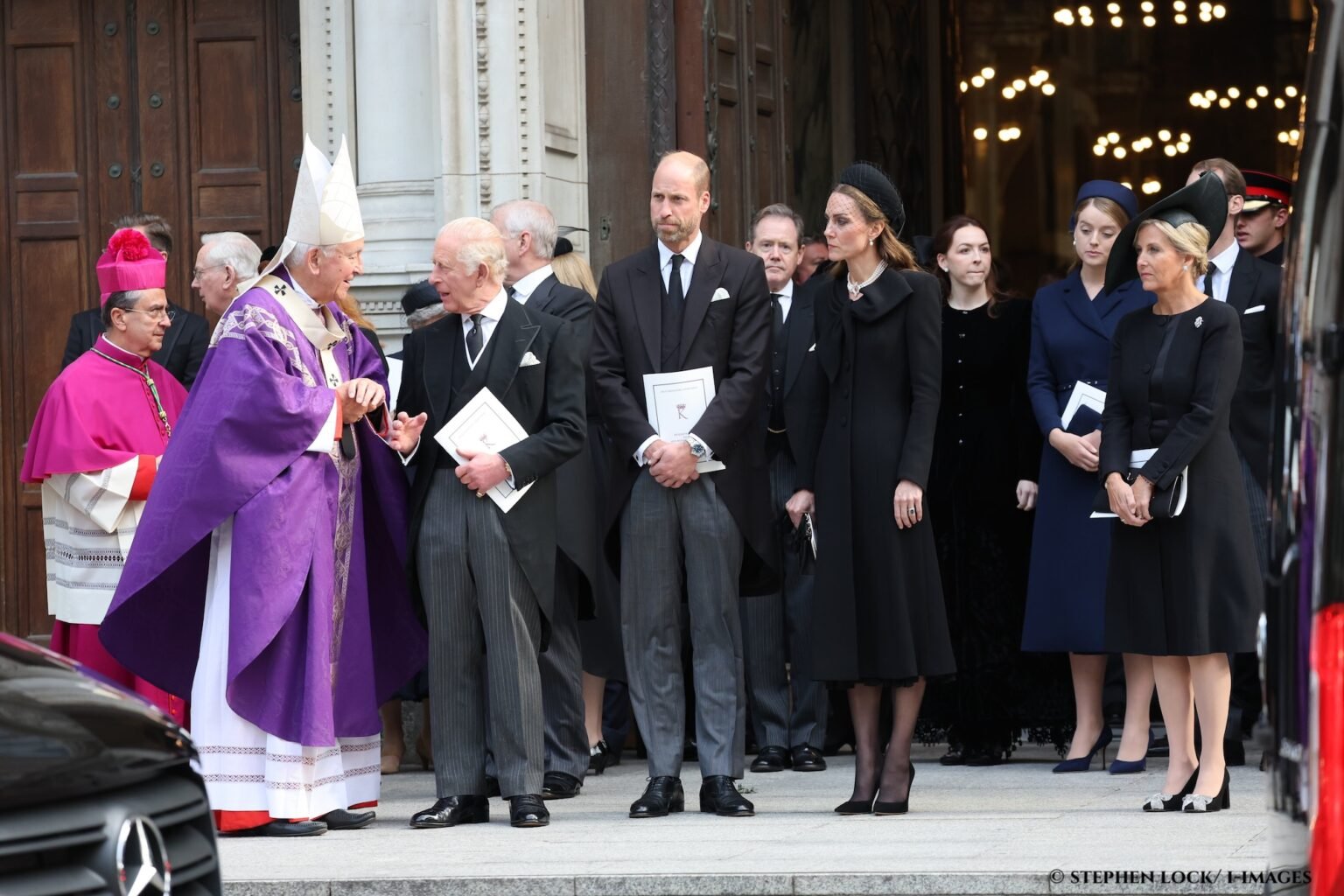 Duke of Kent and wider Royal Family say farewell to the Duchess of Kent ...